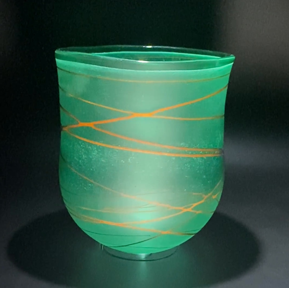 Random Trail Medium Open Vase | SHAKSPEARE GLAS – SHAKSPEARE GLASS
