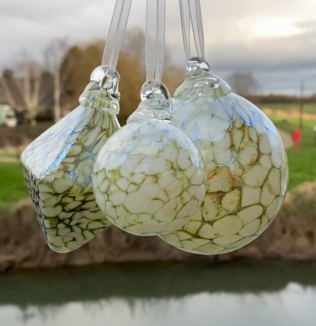 Marble Baubles | SHAKSPEARE GLASS